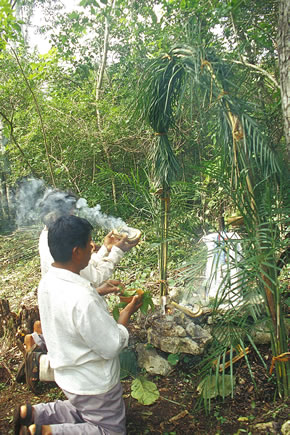 Ch'a' Cháak, Ceremonia de la lluvia . Por Christian H. Rasmussen